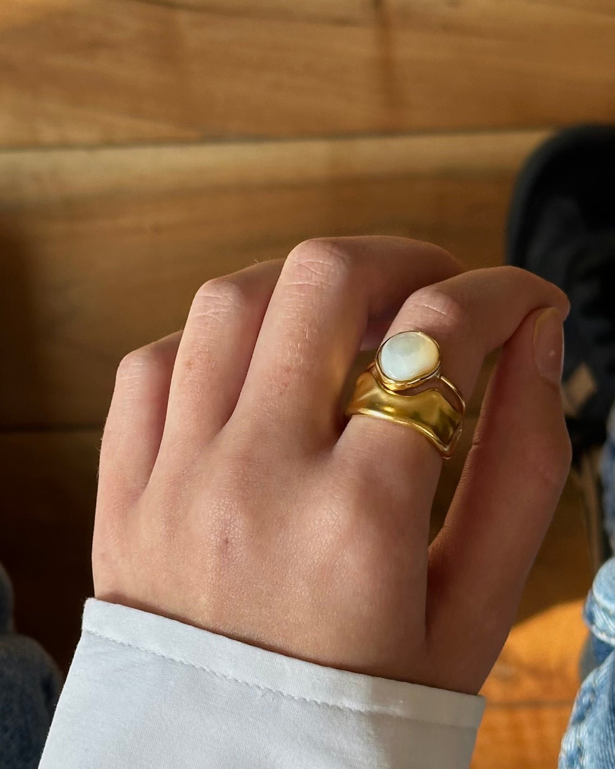 'Sigrid' Shell Ring – LINES AND CURRENT