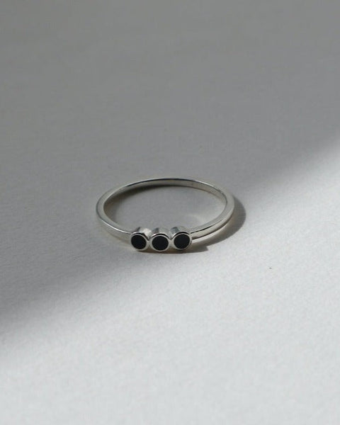 Mini 'Mona' Trinity Ring – Lines & Current