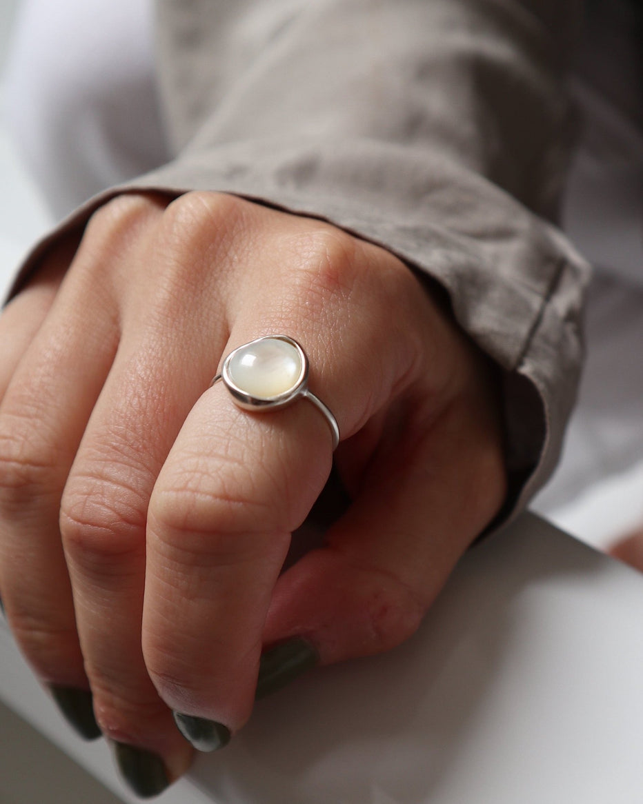 'Sigrid' Shell Ring – LINES AND CURRENT